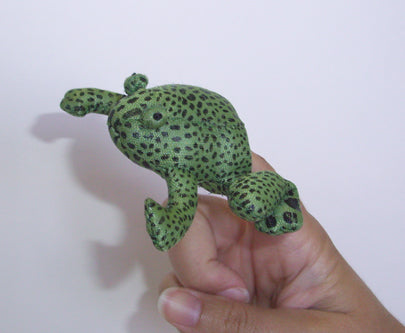 BullFrog Finger Puppet | National School Products
